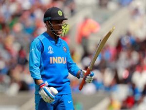 MS Dhoni Biography | Birth, Age, Family and Education