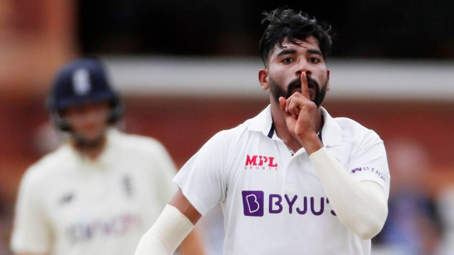 MOHAMMED SIRAJ BIOGRAPHY: FAMILY, CRICKET CAREER